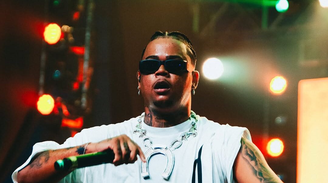 Rapper Major RD é vítima de racismo durante abordagem policial no Rio ...